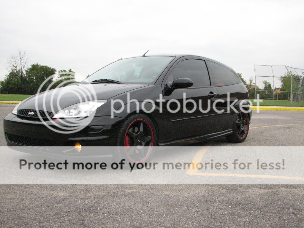 New Pics of the SVT with coilovers and some other things installed ...